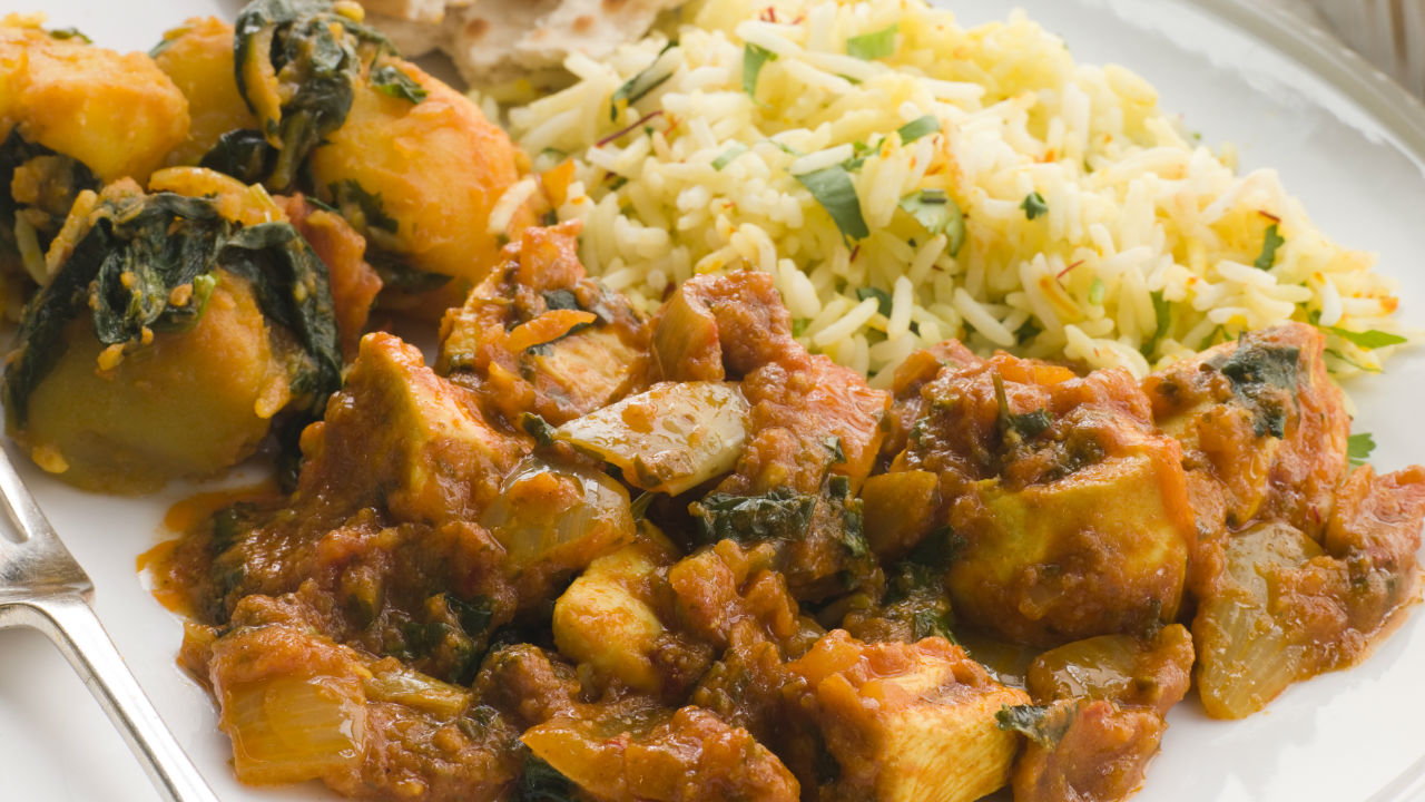 Sag Chicken with Tomato Rice | The Six O'Clock Show