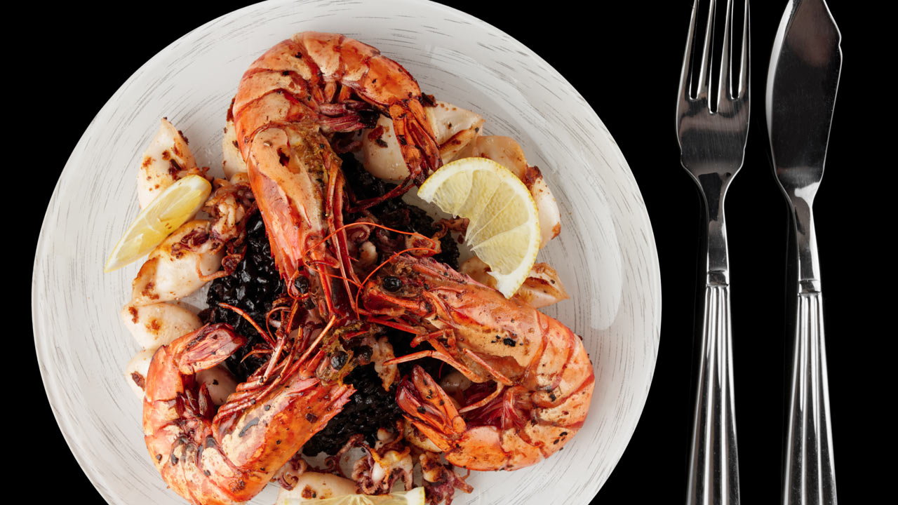 Jumbo Prawns with Green Fried Rice | The Six O'Clock Show