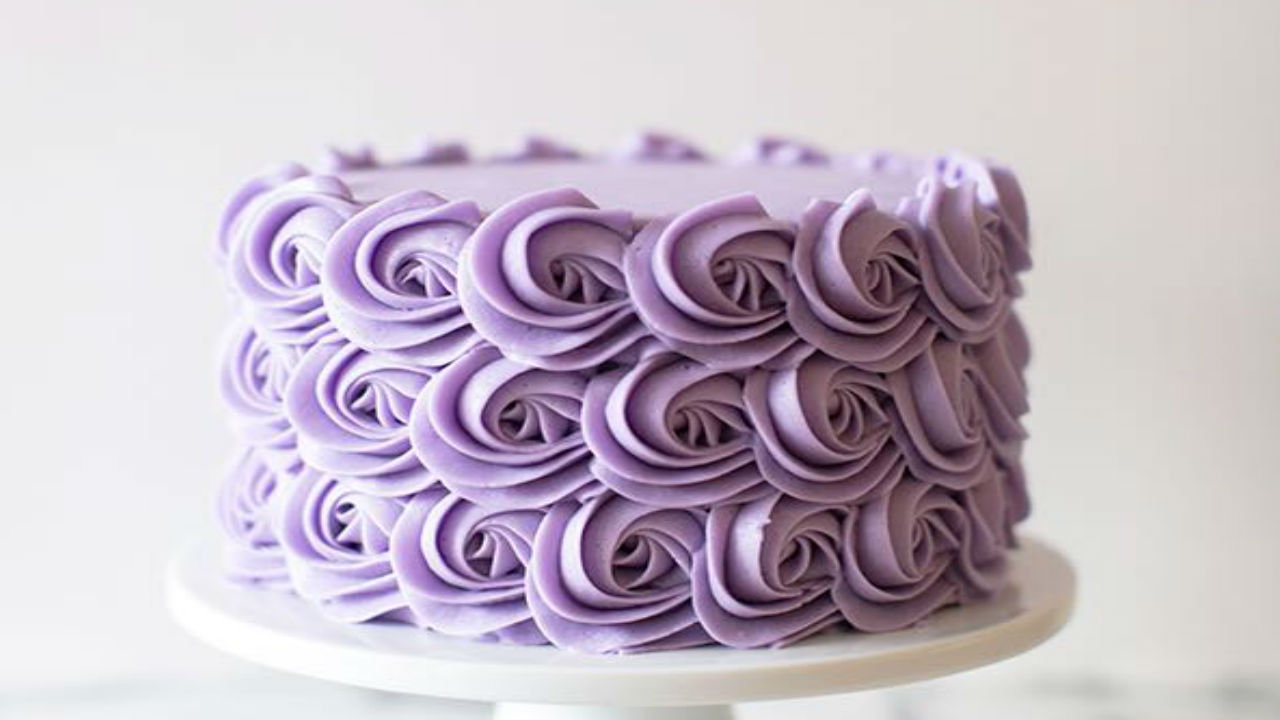 Purple Rose Cake | The Six O'Clock Show