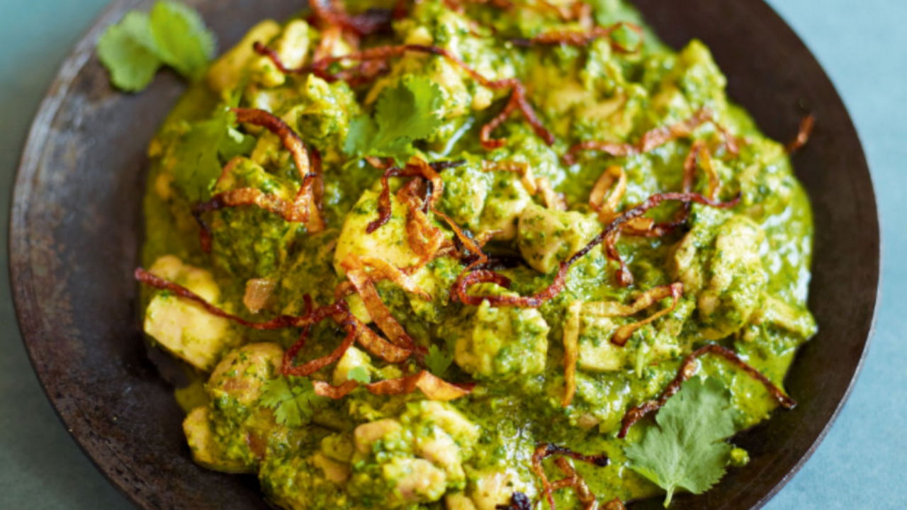 Chicken Curry in Coriander and Mint Sauce | The Six O'Clock Show