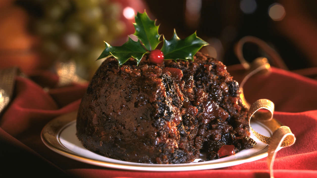 How To Make The Perfect Christmas Pudding | Ireland AM