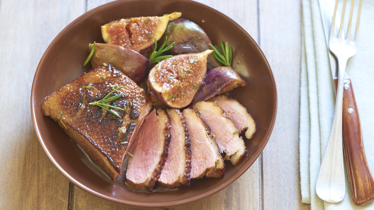 Pan-fried Duck & Fig with a Caper & Red Wine Sauce | Ireland AM
