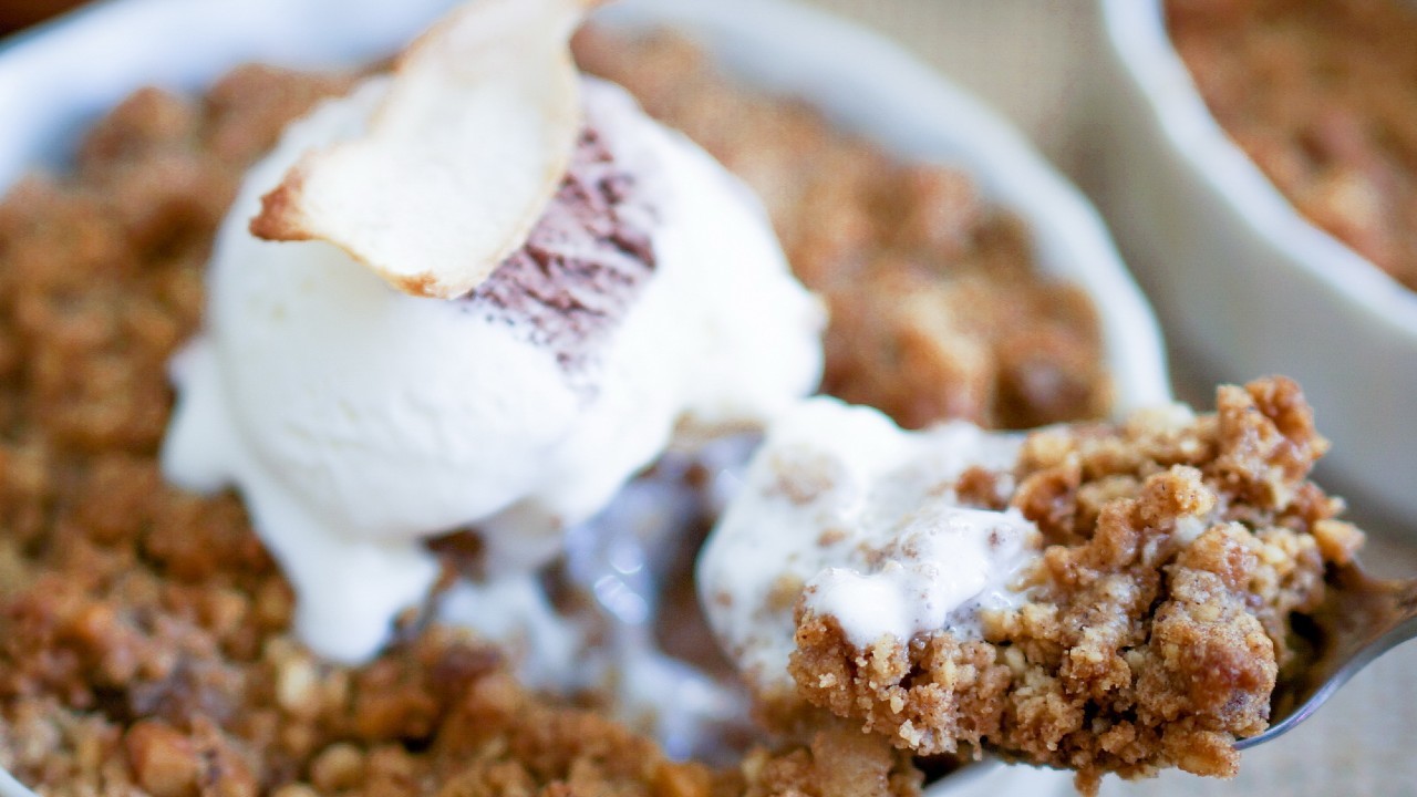 Apple, Rhubarb & Raspberry Crumble | Ireland AM