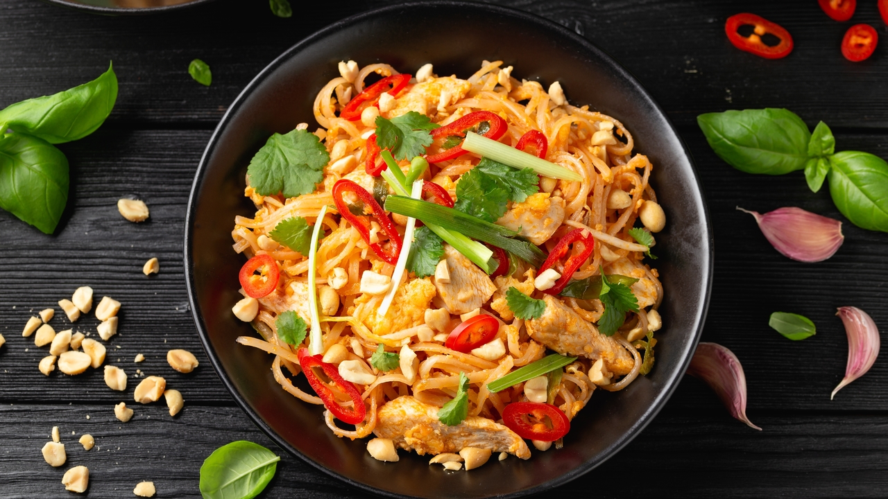 Phad Thai | The Six O'Clock Show